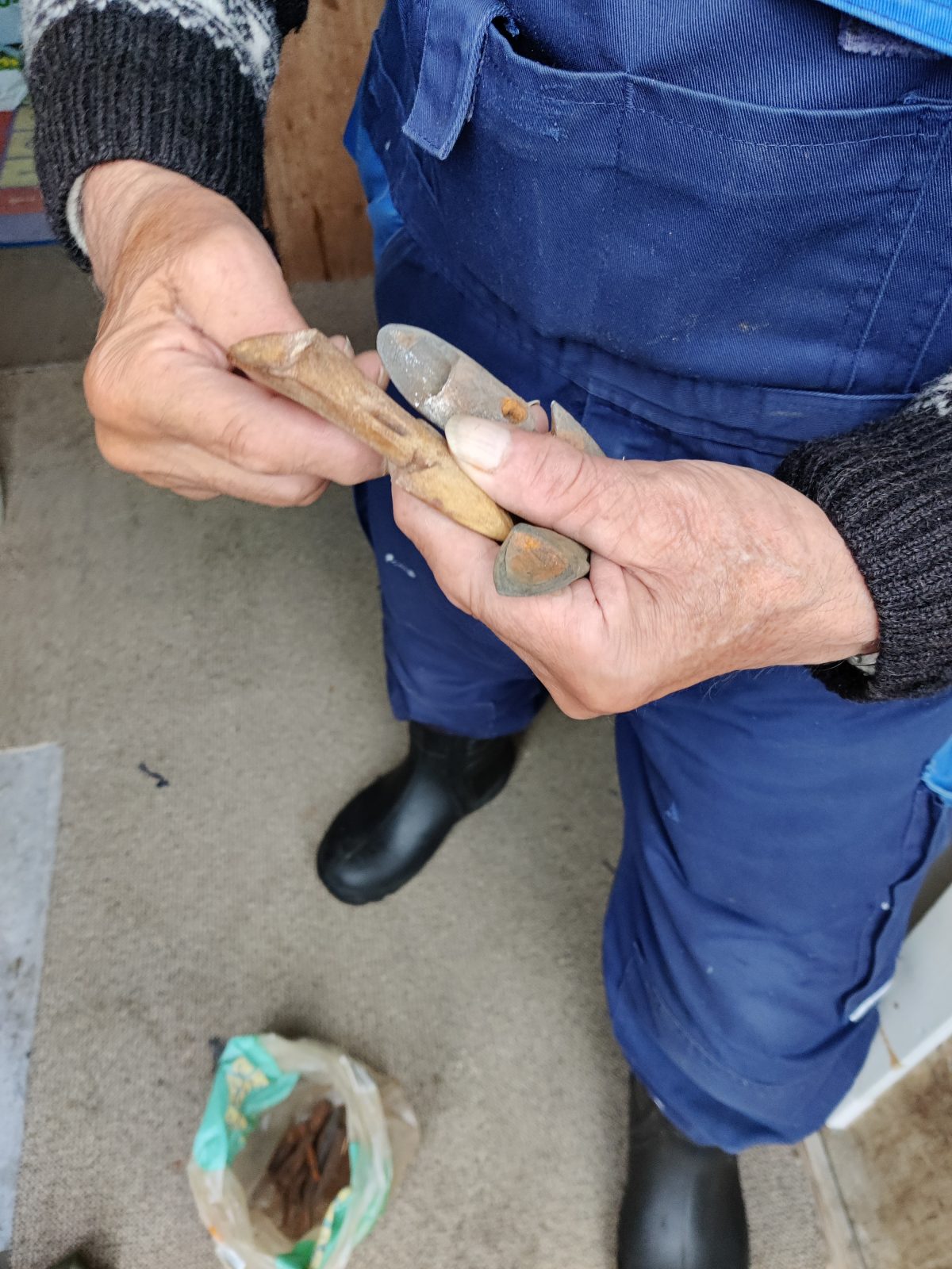 Hunter-fishermen never stop working - Qeqqata Kommunia Sismiut - EN